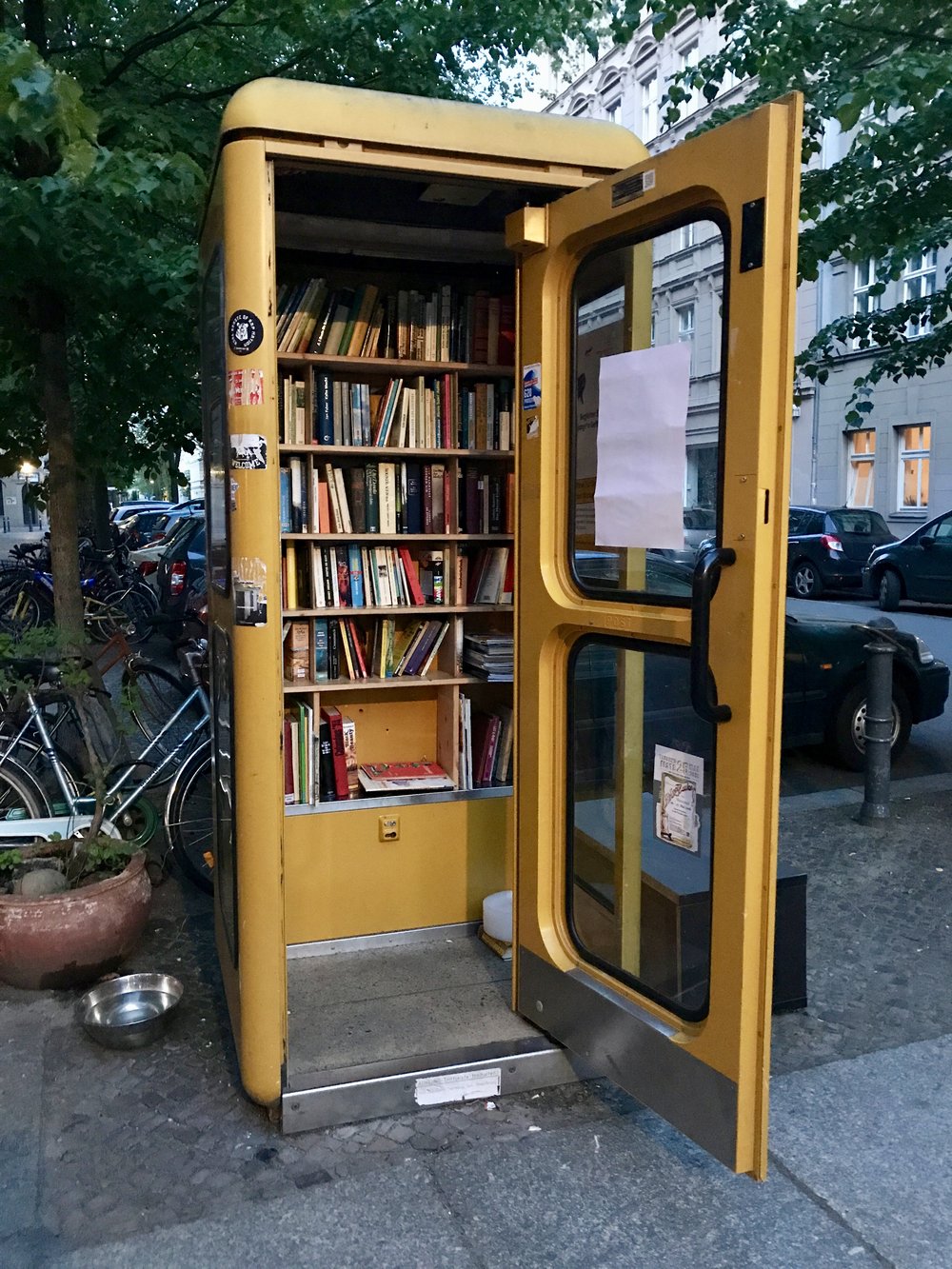 Behold these cute phone booth libraries from around the world ...