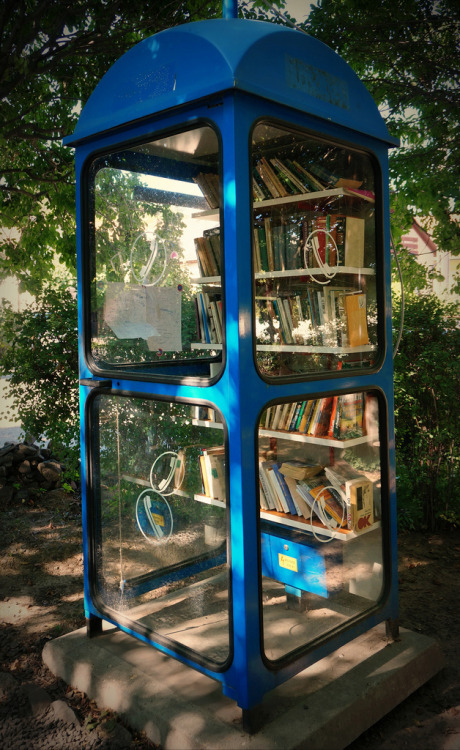 Behold these cute phone booth libraries from around the world ...